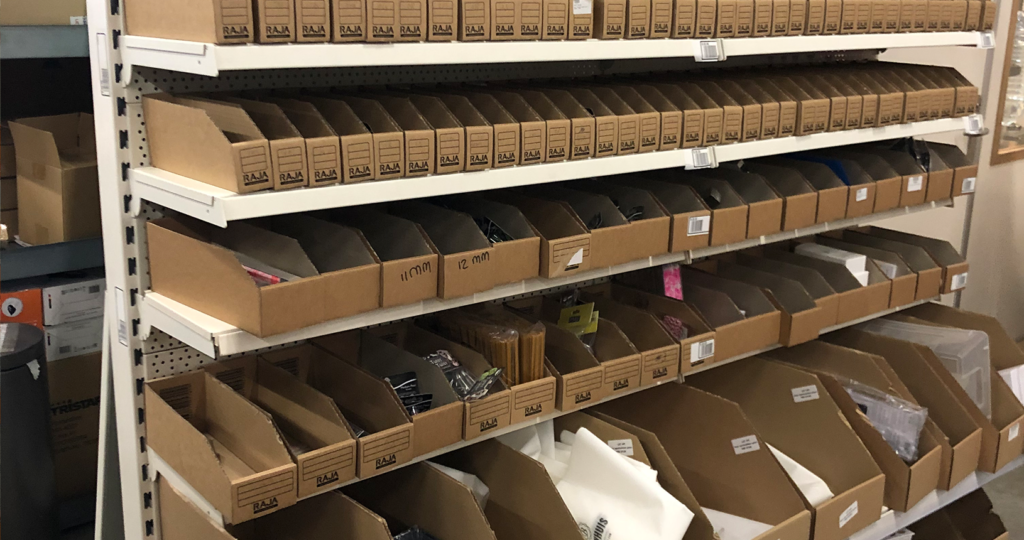 Custom rack and shelf labels for your warehouse | ONE2ID